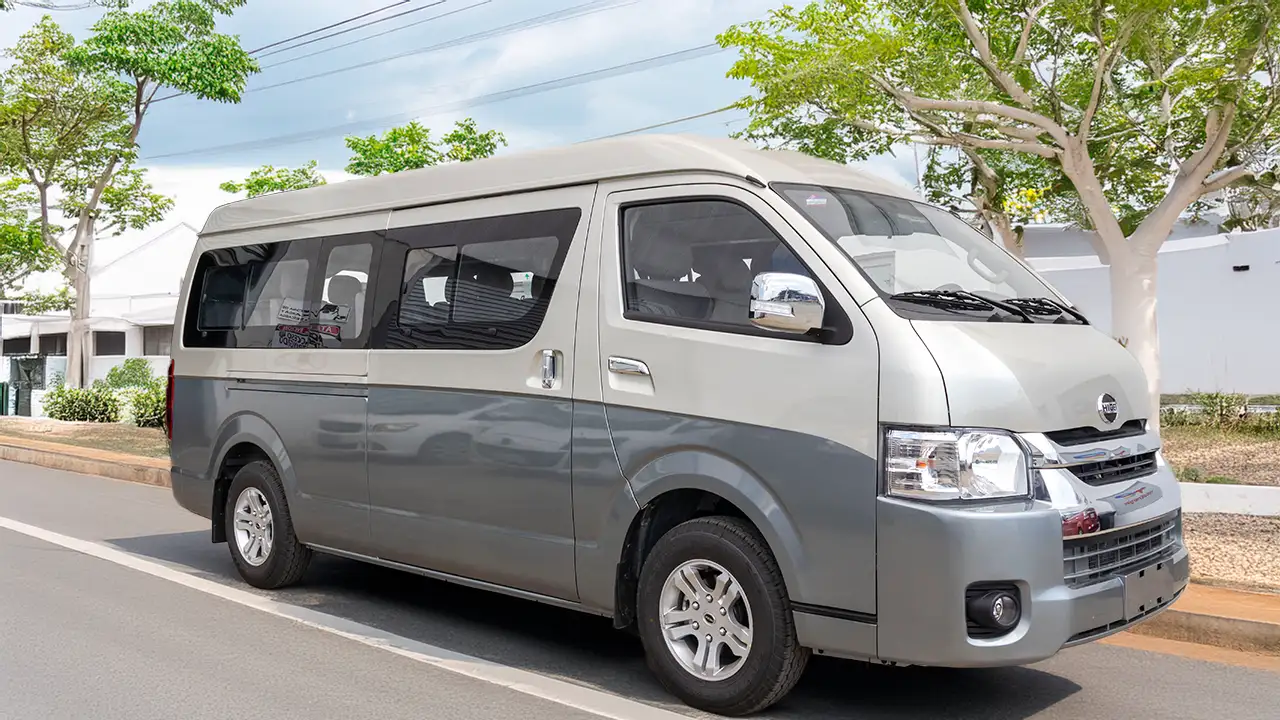 HIGER H5F | Furgoneta | Eficiencia, Comodidad y Capacidad.